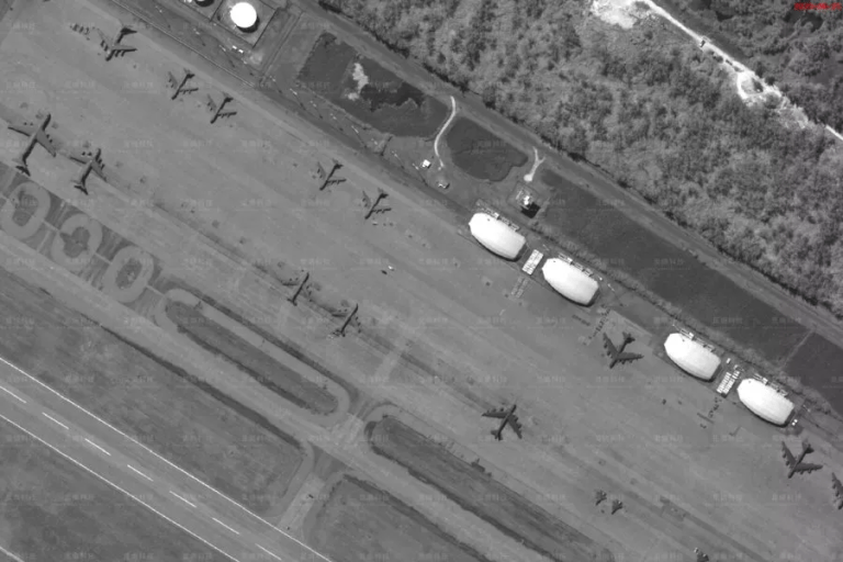 New Satellite Image Shows U.S. Air Force Buildup at Key Indian Ocean ...